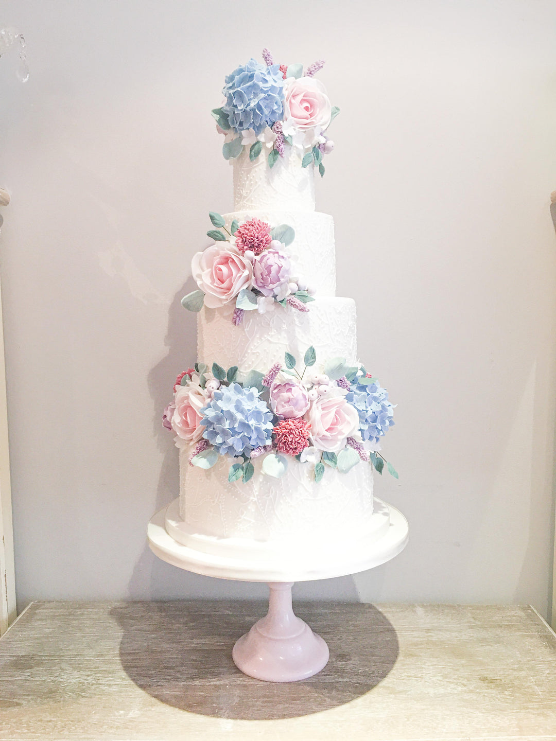 Pink and blue wedding cake 60 photos - Astyledwedding.com